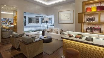 Louis Vuitton Honolulu Hilton Hawaiian Village store, United States