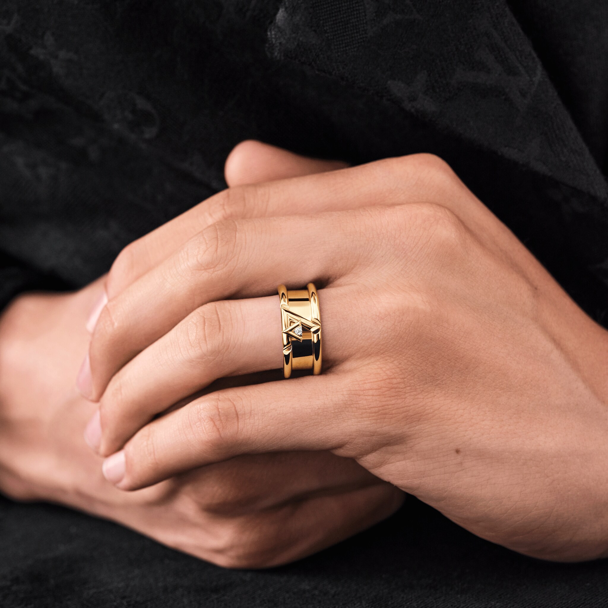 LV Volt One Band Ring, Yellow Gold And Diamond - Jewelry - Categories ...