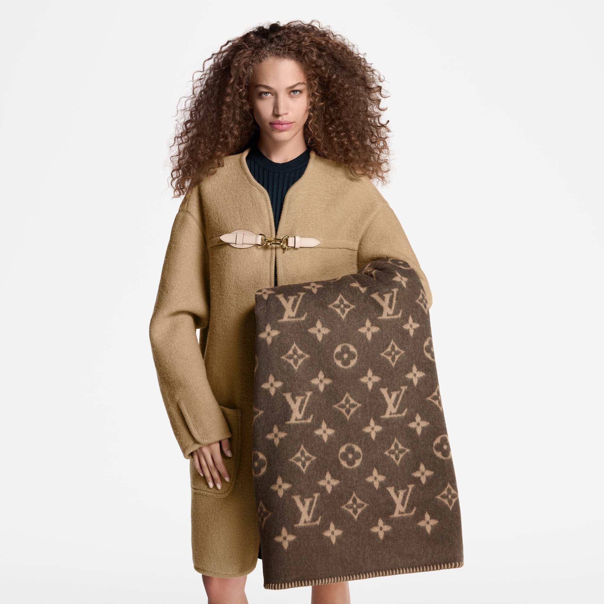 Neo Monogram Blanket S00 - Women - Accessories | LOUIS VUITTON