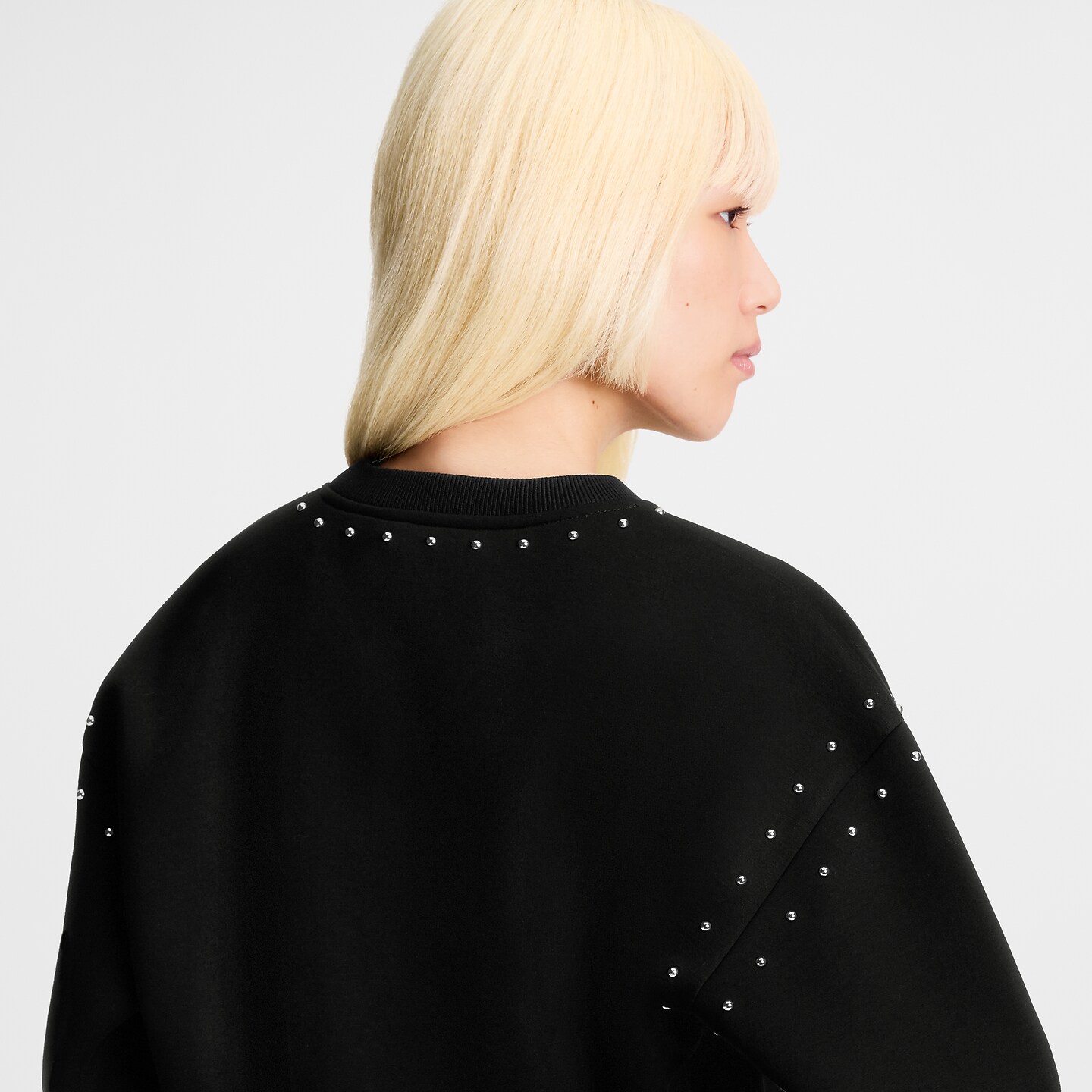 Signature Stud Sweater - Women - Ready-to-Wear | LOUIS VUITTON